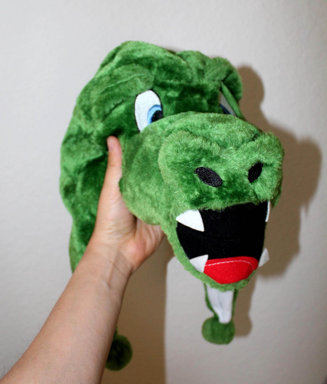 Handmade Alligator, Crocodile, Dinosaur, Dragon Shaped Novelty Winter ...