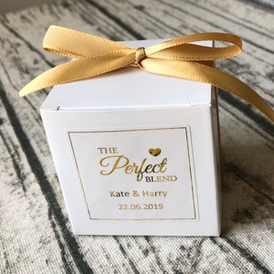 80x White Wedding Favour Boxes With Personalized Gold Foil Stickers ...