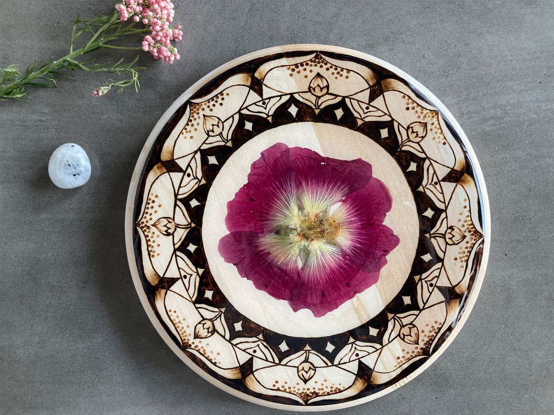 Pressed Flower Art | Mandala Wall Art | Flower Resin Art | Round Wall ...
