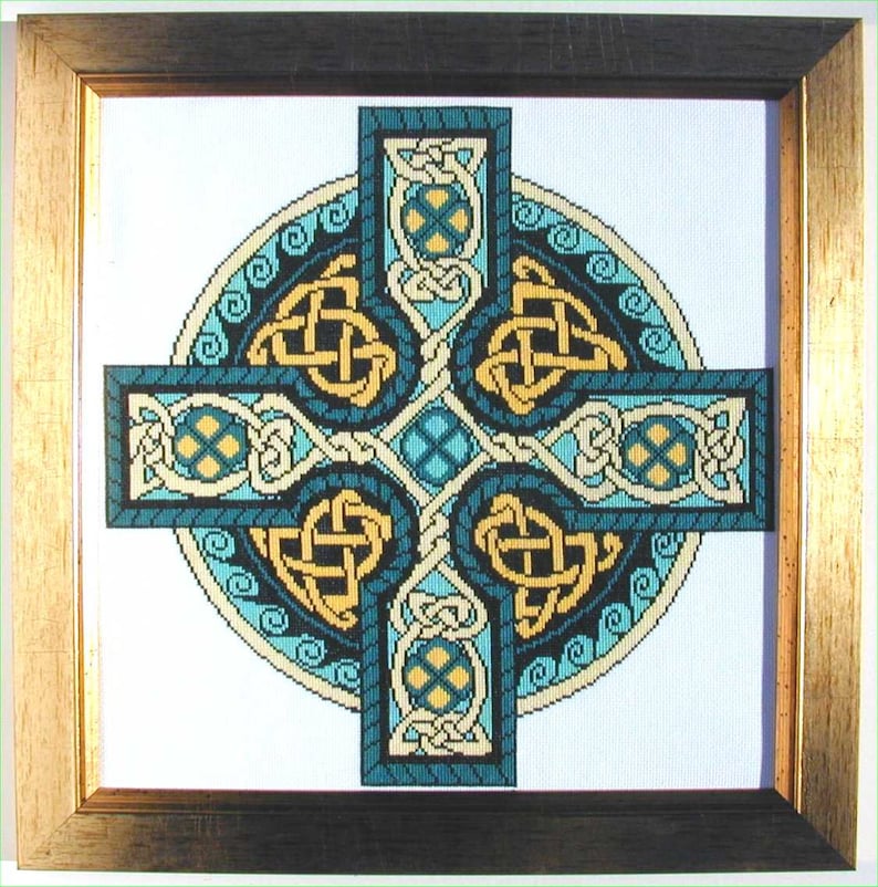 Celtic Cross Stitch Pattern - Emerald Celtic Cross - Pdf File Instant ...