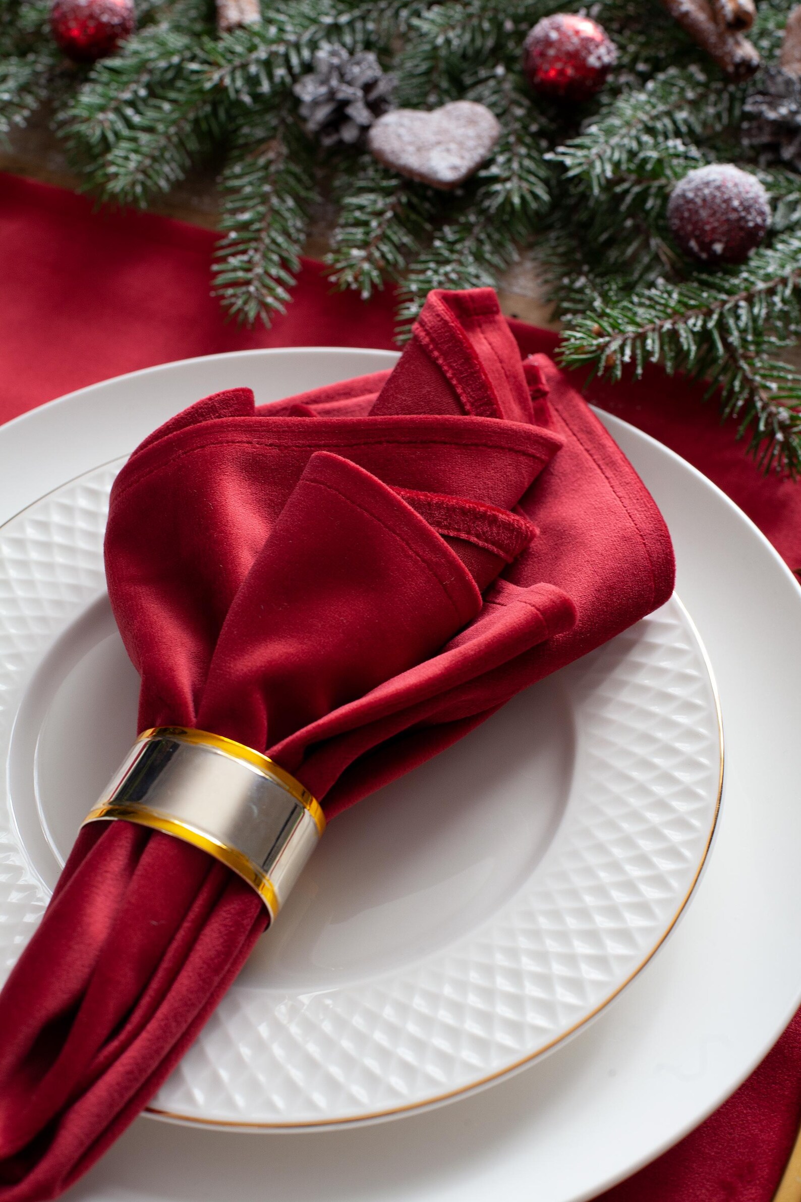 Christmas Red Velvet Table Runner and Napkins, Luxury Cristmas ...