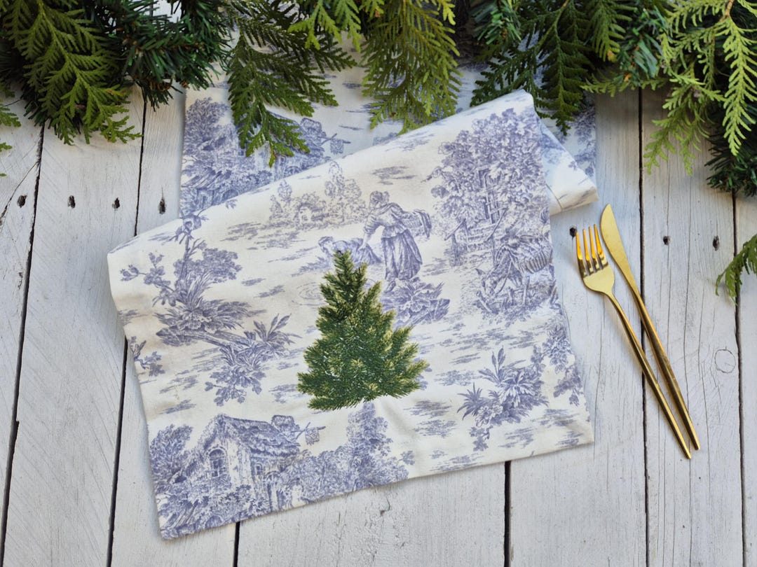 Chinoicery Christmas Table Runner, Blue Toile Christmas Runner - Etsy