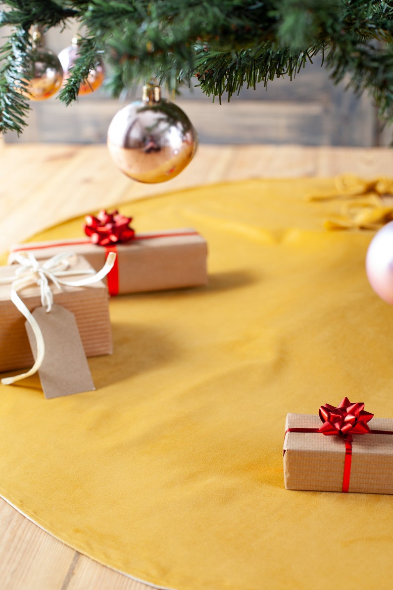 Mustard Tree Skirt, Gold Velvet Christmas Tree Skirt, Monochrome Tree ...