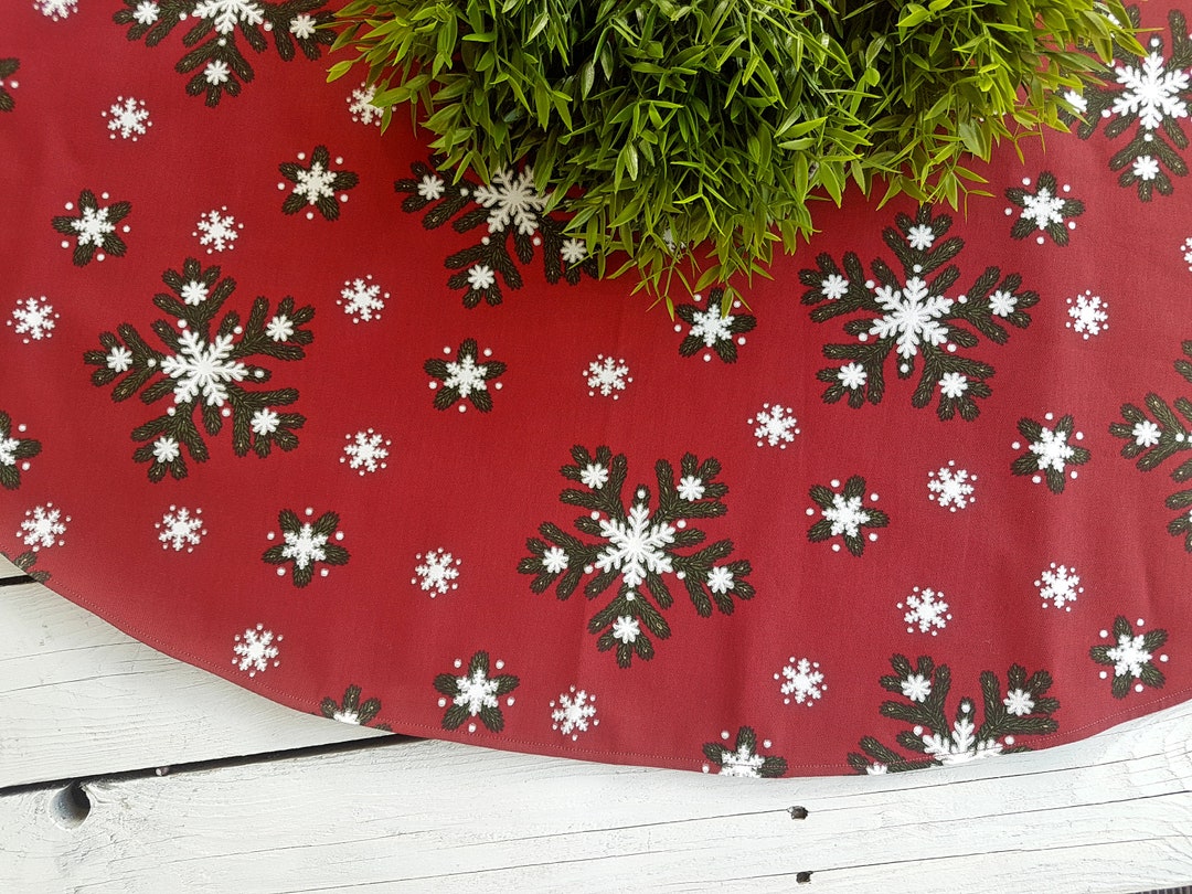 Burgundy Red Snowflake Tree Skirt, Christmas Tree Skirt. - Etsy