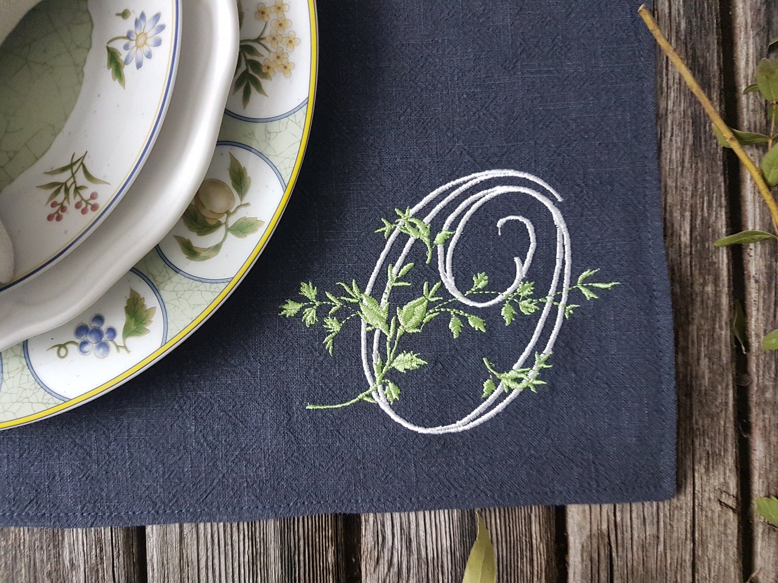 Monogramed Linen Placemat Personalized Placemats Embroidered - Etsy