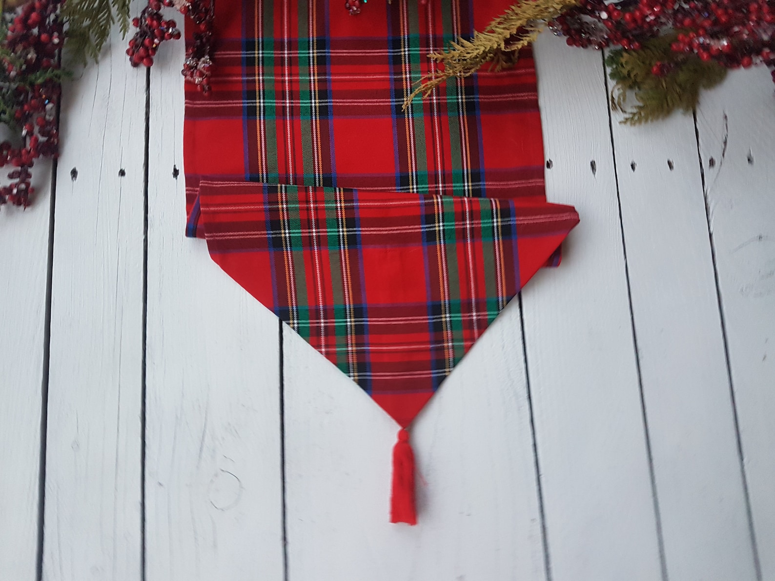 Red Plaid Table Runner With Tassel - Plaid , Tartan, Check, Red ,blue ...
