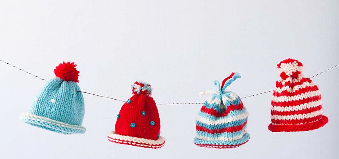 Mini Hats Holiday Garland Knitting Pattern - Etsy