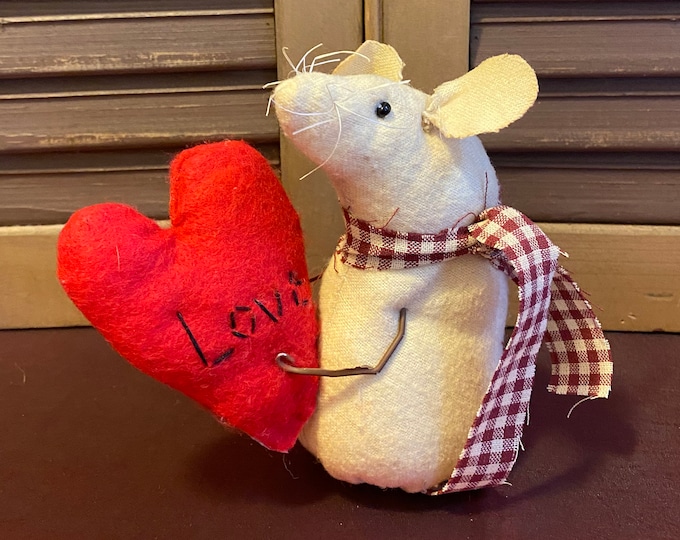 Primitive Valentine Mouse With Love Stitched Heart, Valentine Mouse ...