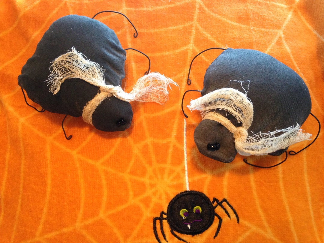 Primitive Halloween Spiders, Set of Two Spiders Tucks, Ornies, Bowl ...