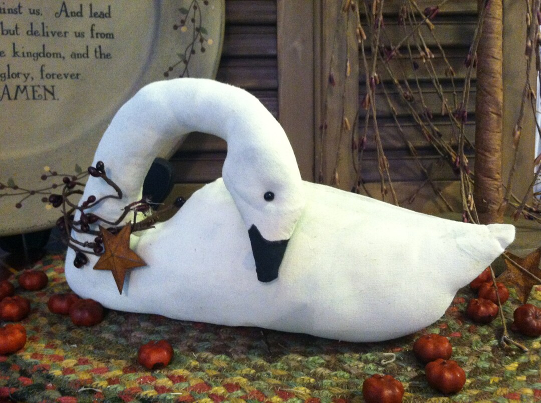 Primitive Country Swan With Red Pip Berries - Etsy