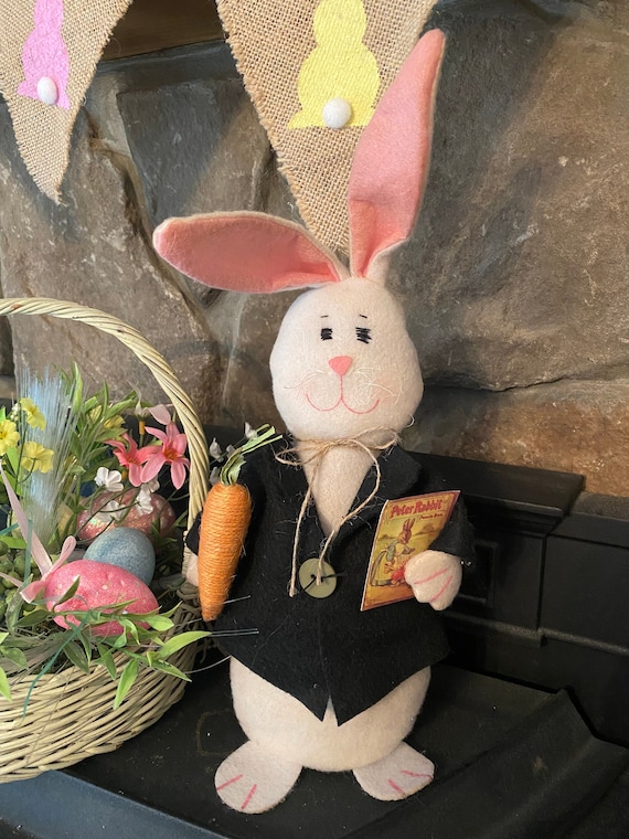 Farmhouse Easter Bunny Primitive Bunny With Carrot and Book - Etsy