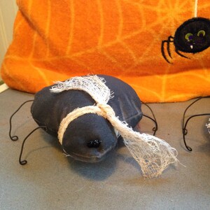 Primitive Halloween Spiders, Set of Two Spiders Tucks, Ornies, Bowl ...