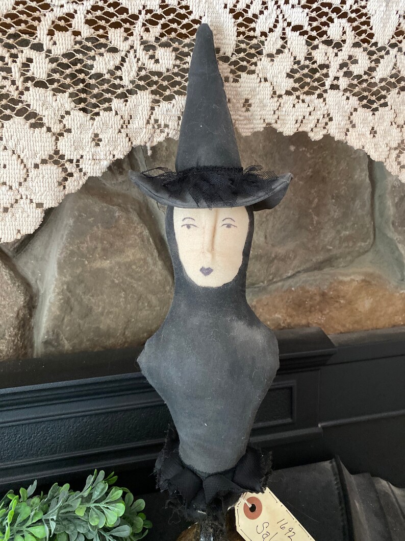 Primitive Witch on Pedestal Folk Art Halloween Witch Witch | Etsy