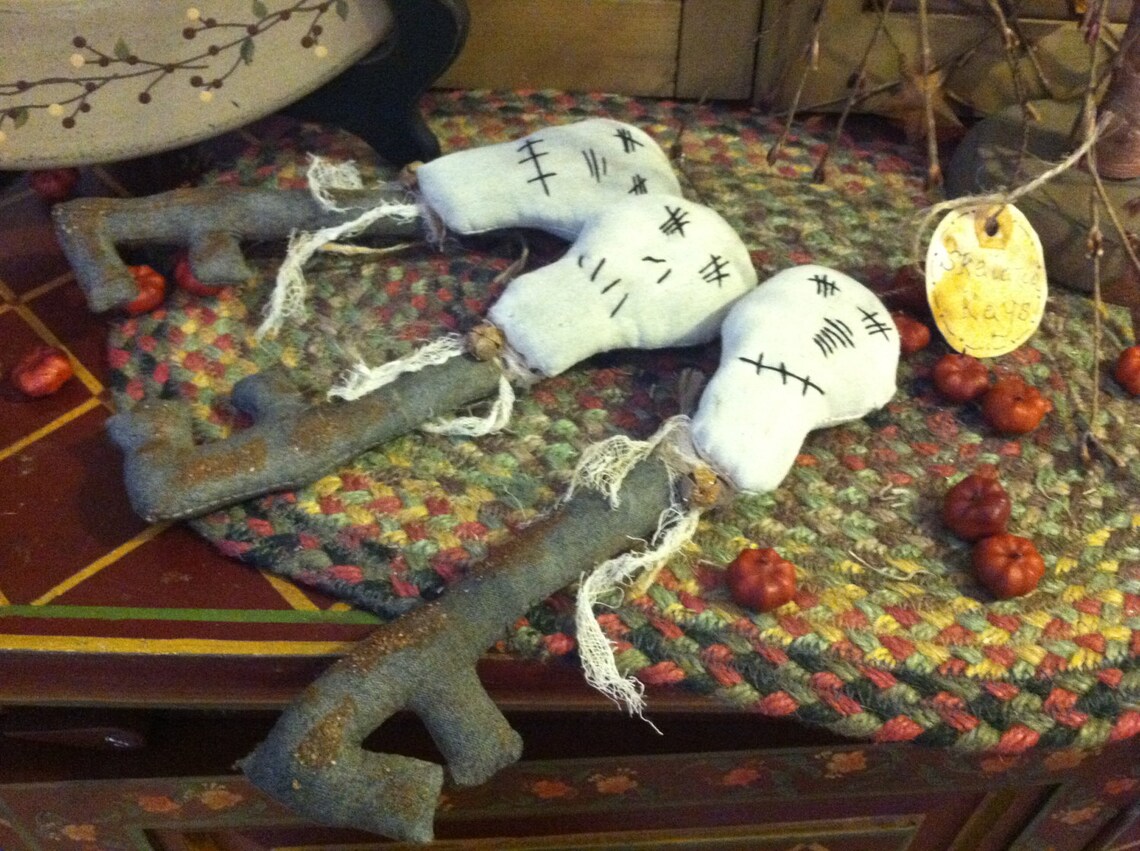 Primitive Halloween Fabric Old Skeleton Keys - Etsy