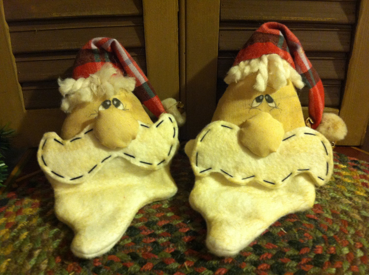 Set of Two Primitive Christmas Santa Claus Heads, Ornaments, Bowl ...