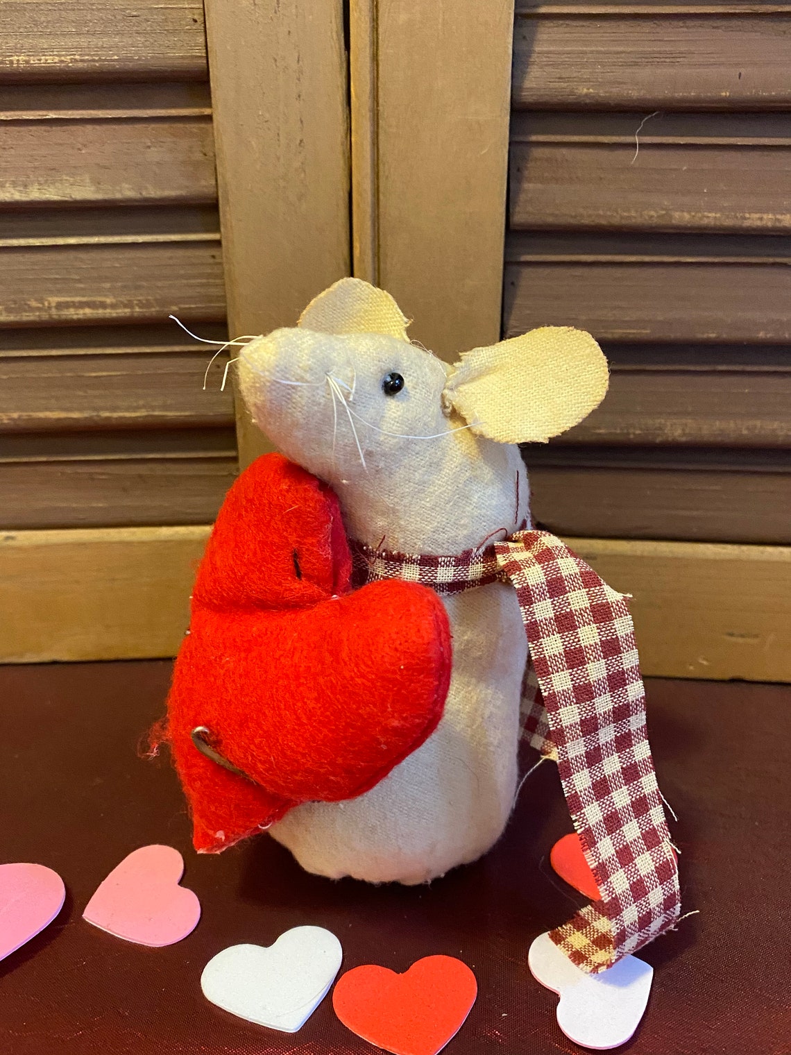 Primitive Valentine Mouse With Love Stitched Heart, Valentine Mouse ...
