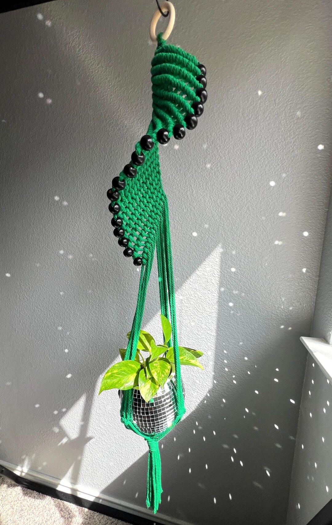 Beaded Spiral DNA | Tropical Green | Macramé Plant Hanger - Etsy
