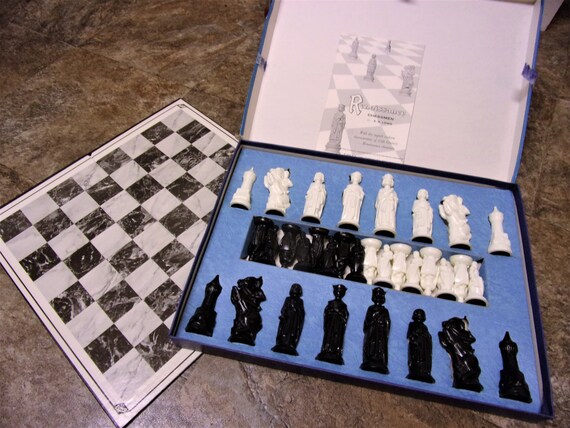 Vintage RENAISSANCE CHESS SET Mid Century Game Pieces & Board - Etsy