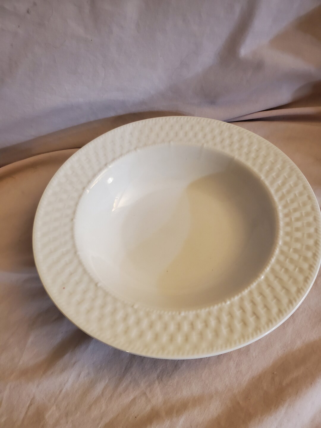 Oneida Wicker 8.75 Inch Wide Rim Soup or Cereal Bowl, Gourmet ...