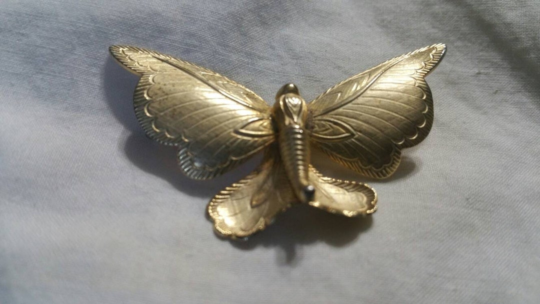 Signed Giovanni Designer Gold Toned Butterfly Brooch or Pin Costume ...