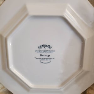 Johnson Brothers, Heritage White ,10 Inch Dinner Octagon Plate, White ...