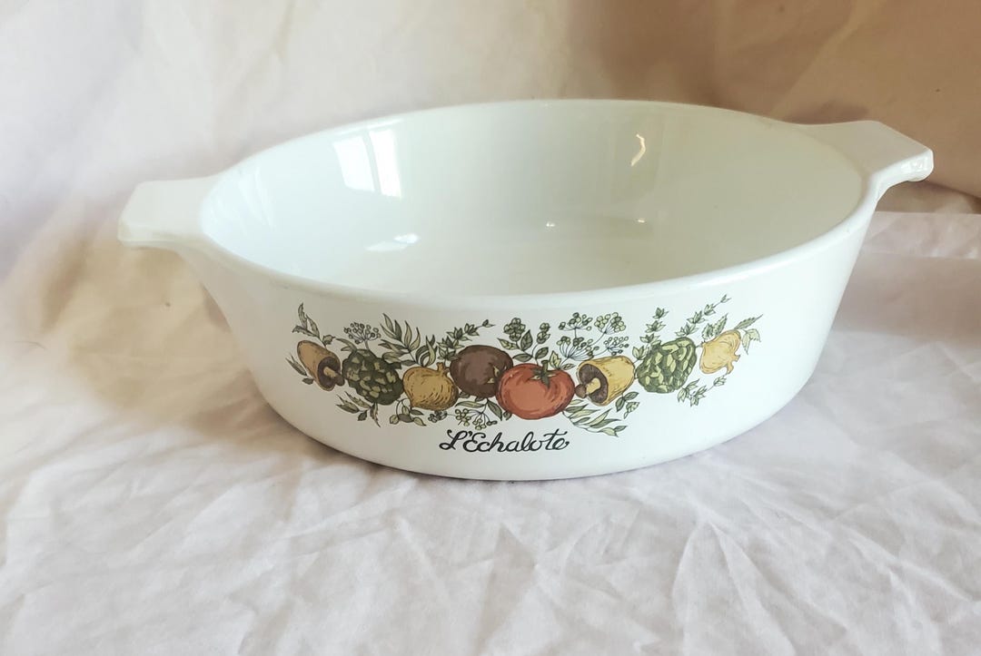 Round Corning Spice of Life, 7.75 Inch Casserole Dish, L'echalote Serving Dish, Oven to Table ...