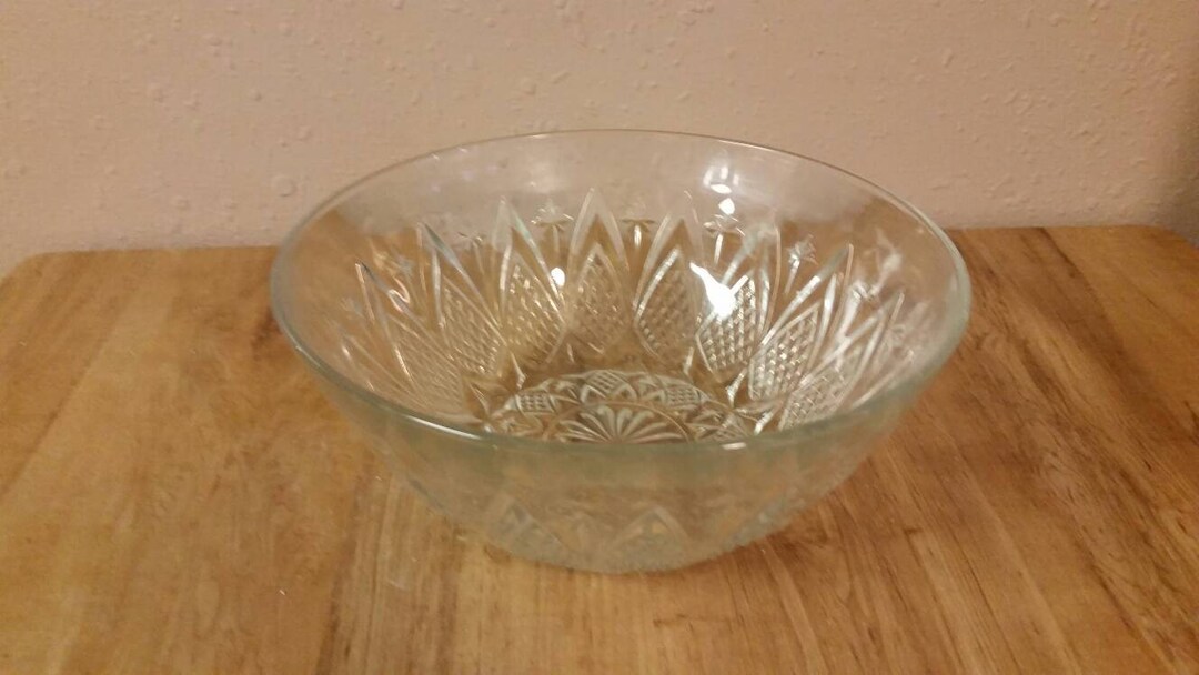 Large 9.75 Clear Glass Bowl With Tear Drop and Star Design Serving Dish ...
