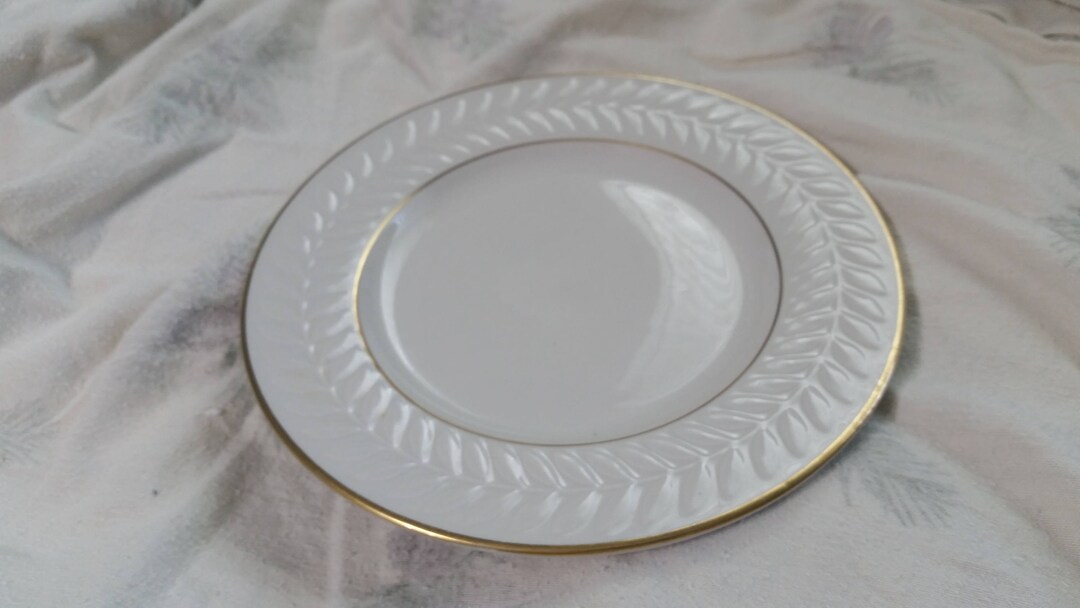 Collectible Shenango China Gold Rim and White Embossed Greek Leaf Vine ...