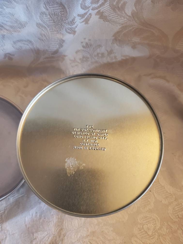 The Box Company Designed by Daher Round Lattice Design With - Etsy