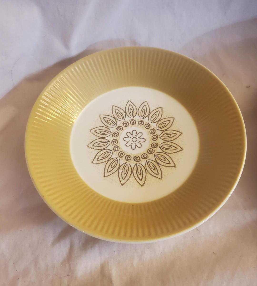 Homer Laughlin Malibu Pattern 8 Inch Soup or Salad Bowl Mustard Ribbed ...