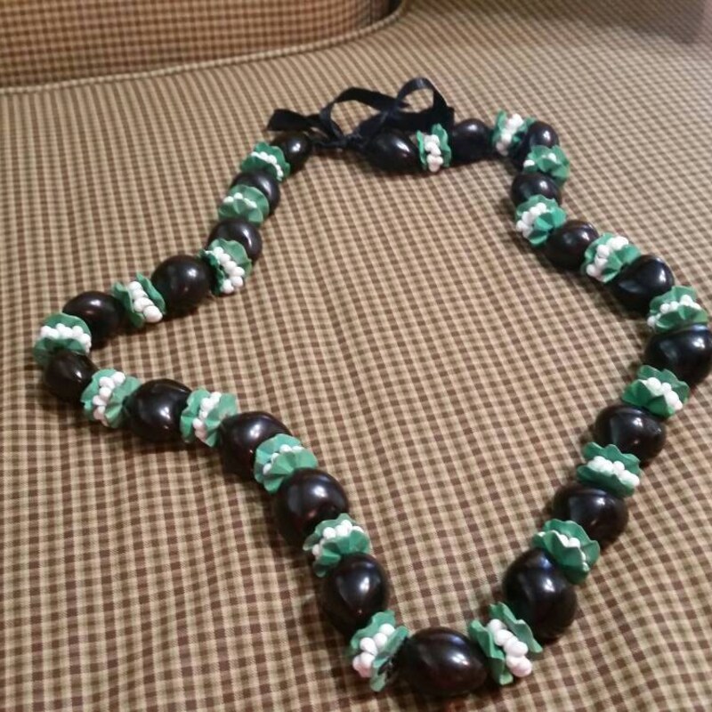 Kukui Beads - Etsy