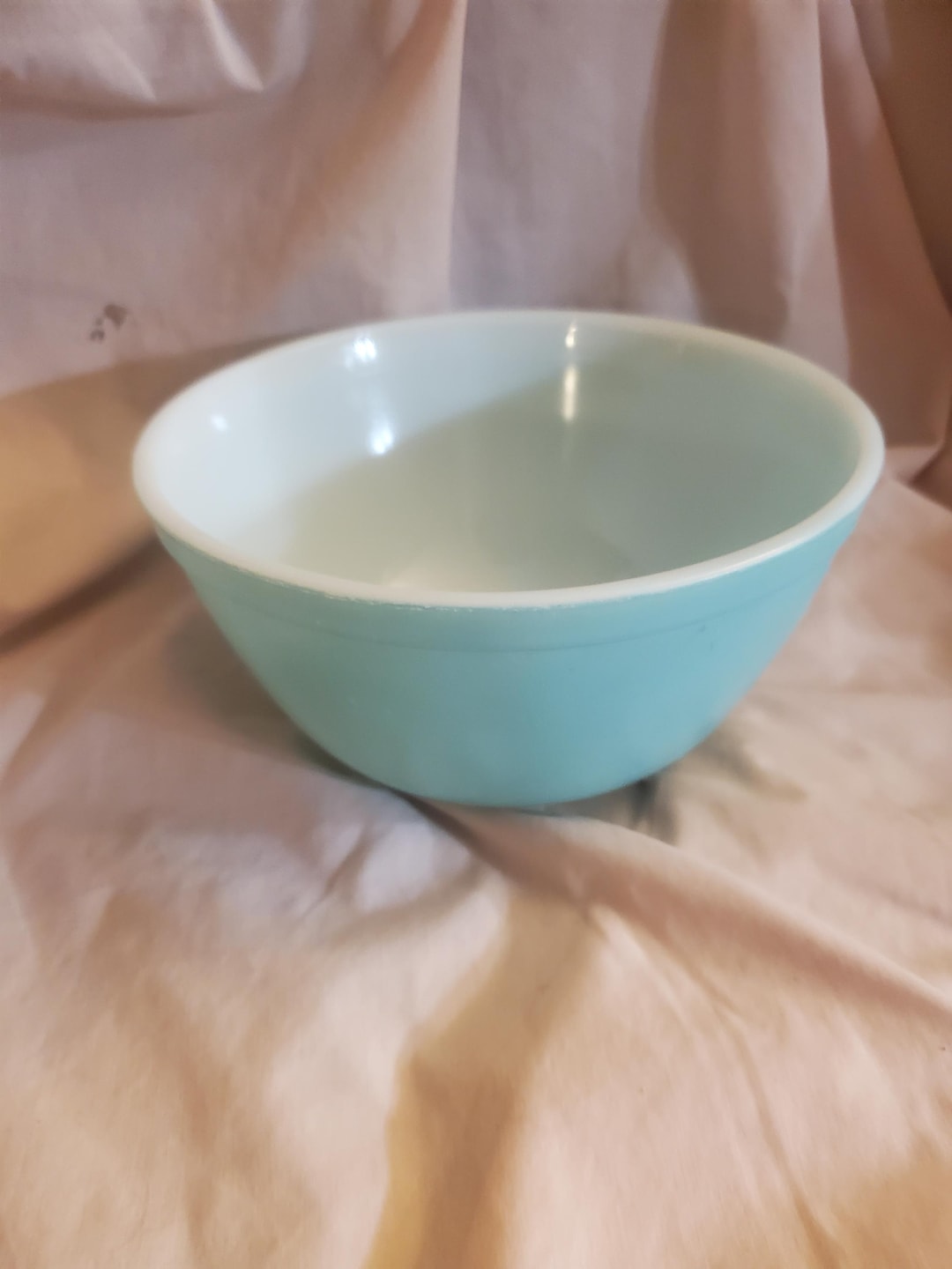 Medium Sized Robin Egg Blue 402 Pyrex Glass Dish or Mixing Bowl 1.5 ...