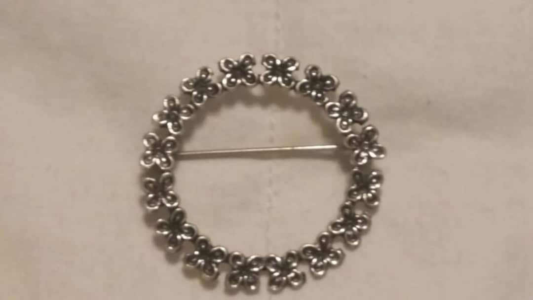 Round Flower Design Beau Sterling Brooch or Pin Costume Jewelry Fashion ...