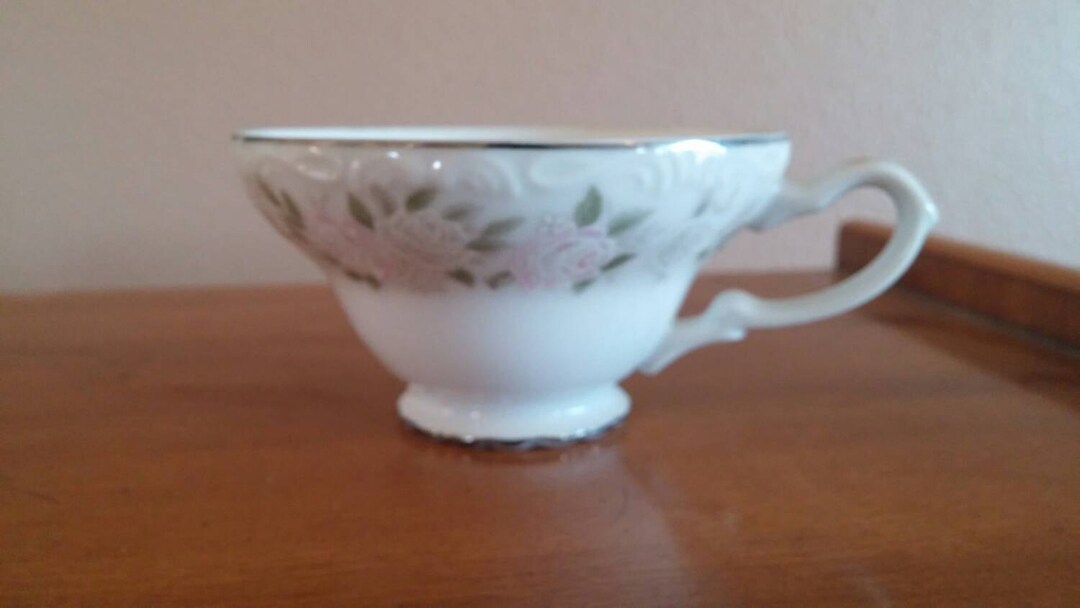 Sheffield Fine China Classic 501 Pattern With Pink and White Roses ...