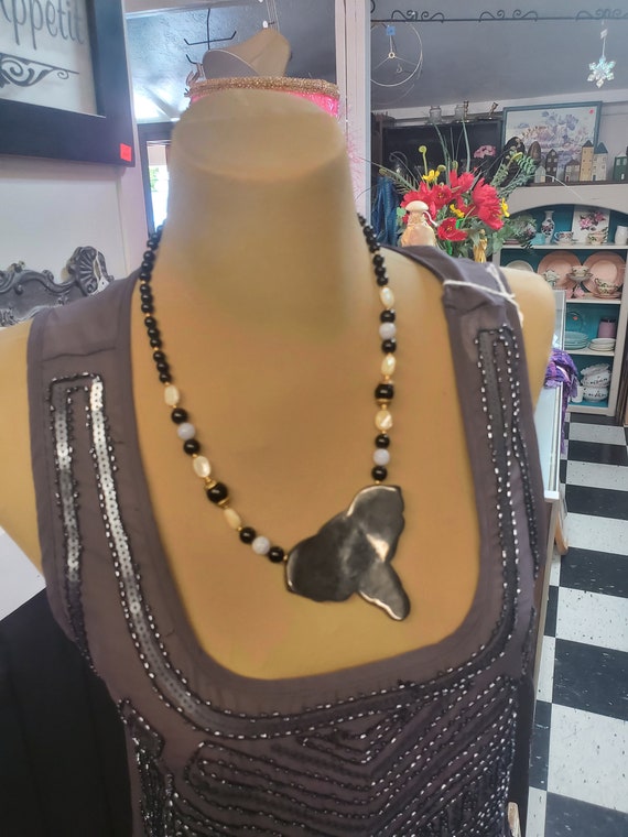 Lee Sands Designer, Elephant Head Mother of Pearl, Ab… - Gem