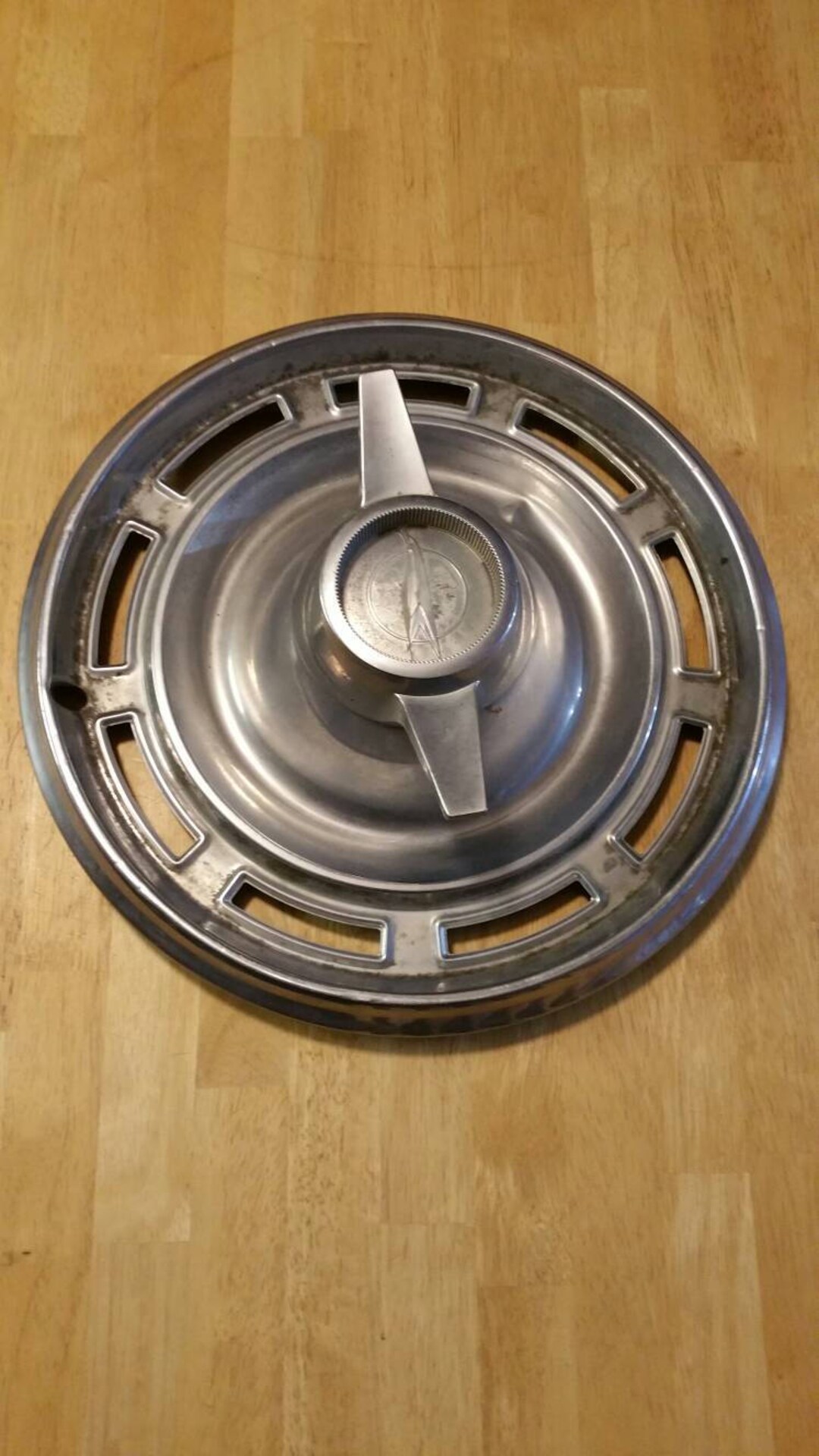 Automotive Supply 1965 Buick Skylark Winged Wire Wheel Cover or Hub Cap ...