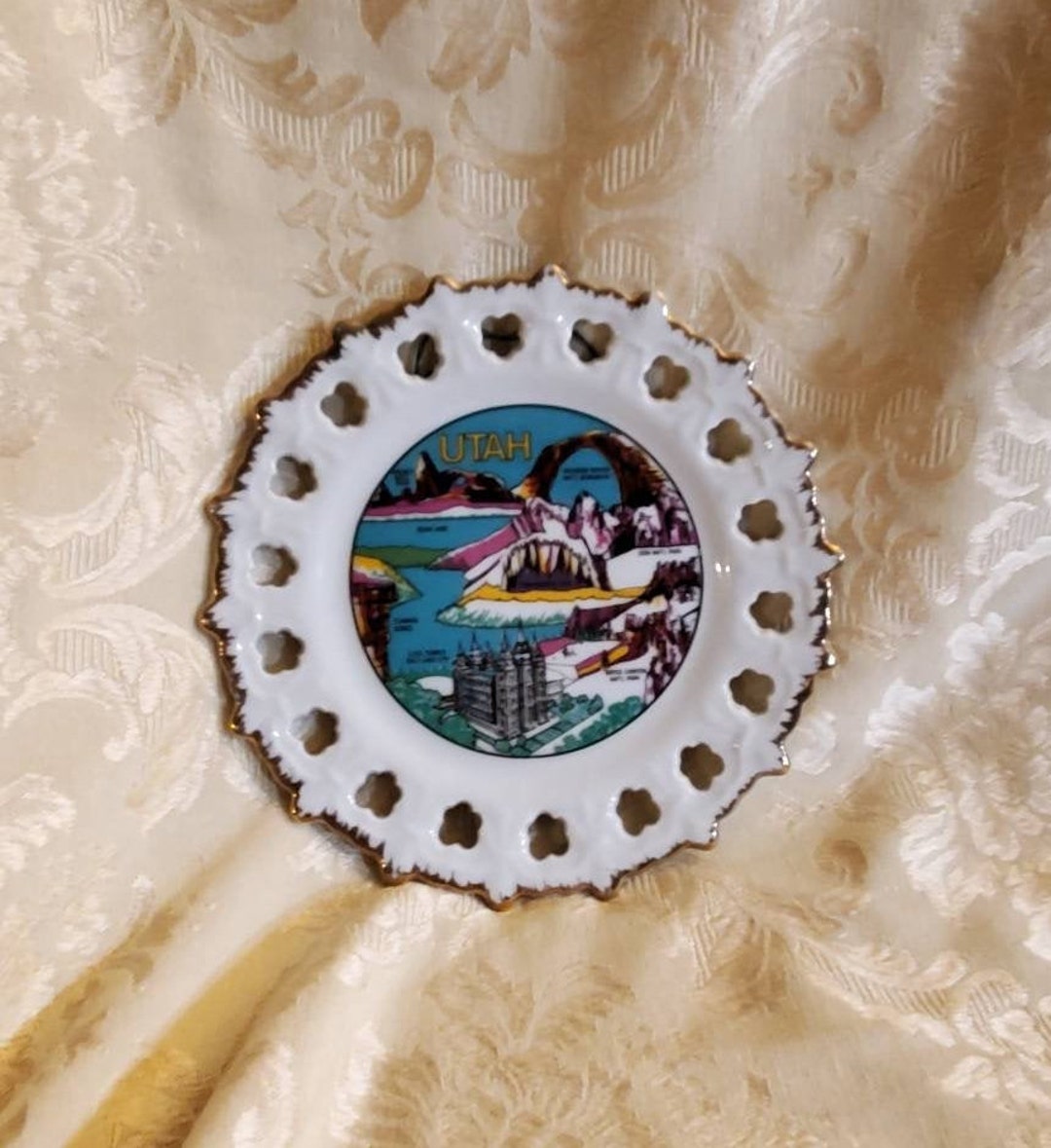 Open Lace, Utah 7.25 Inch Glass Collectible Plate, Wall Hanging ...