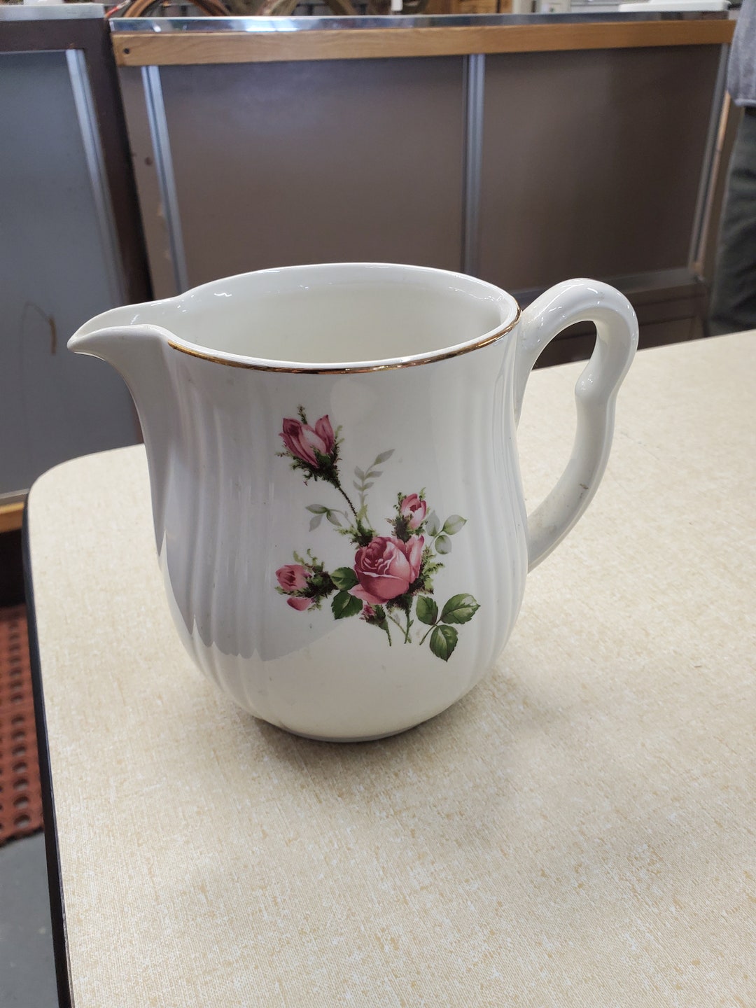 Primrose by Hall China 32 Ounce Rayed Water Pitcher, Grand Union ...