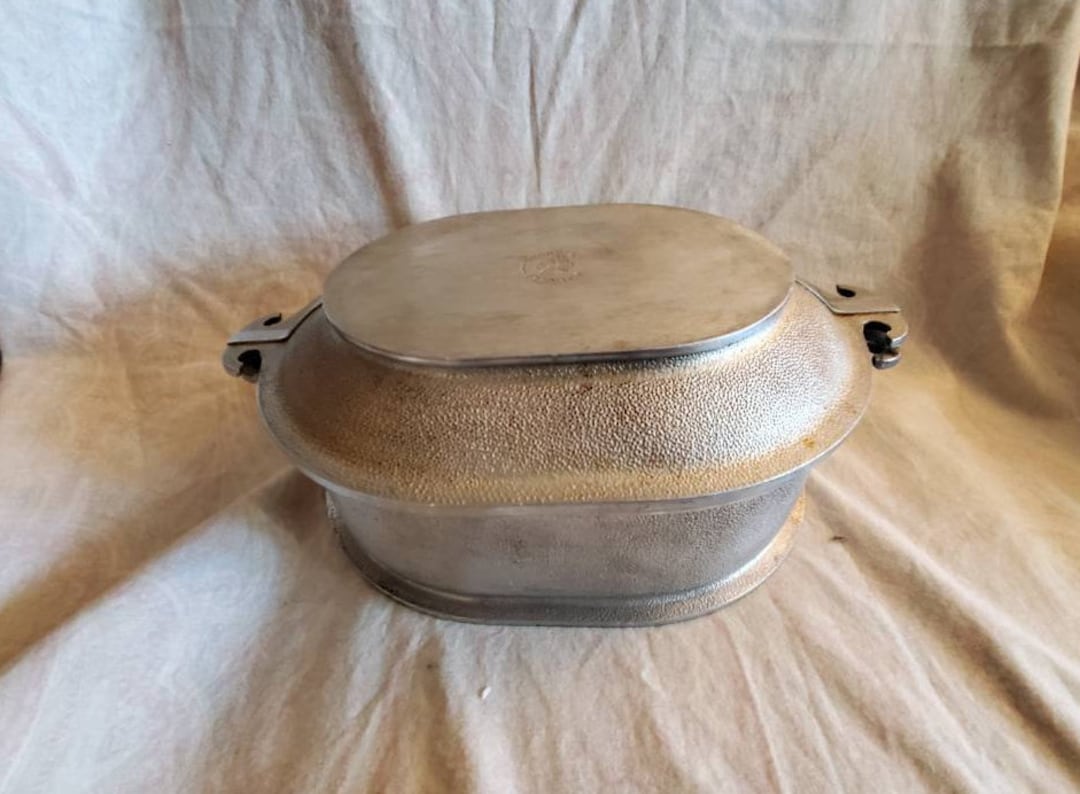 Large 12.75 Inch, Guardian Service, Hammered Aluminum Roasting Pan With ...