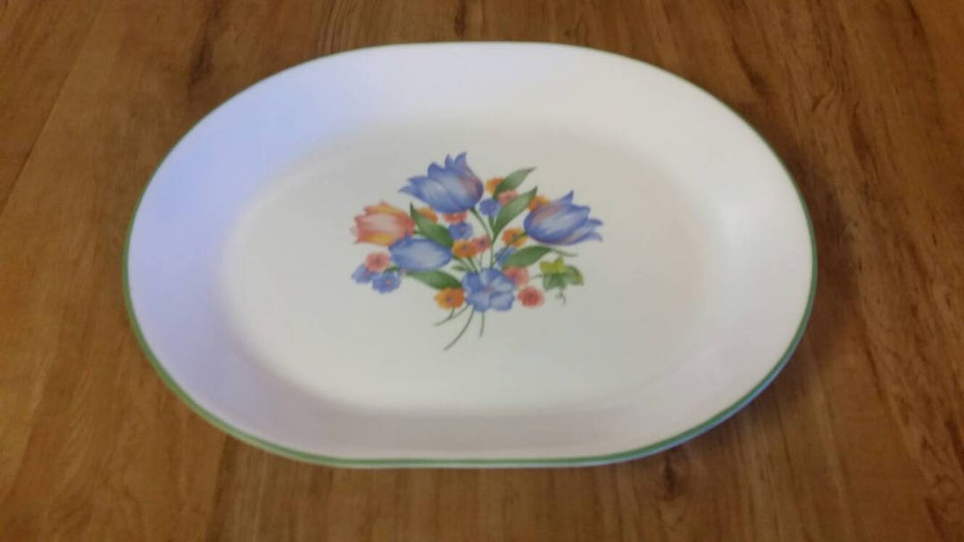 Corelle Peach and Light Blue Tulip Oval Serving Platter With Green Rim ...