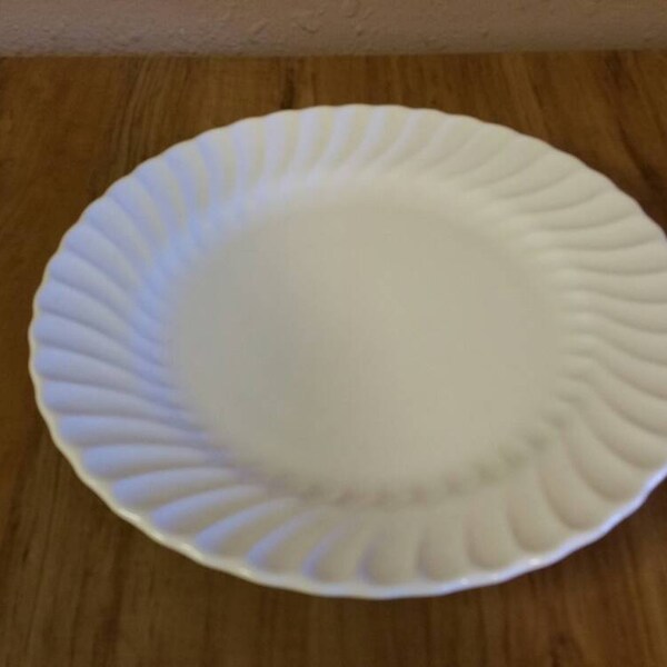 Scalloped Edge Plate - Etsy