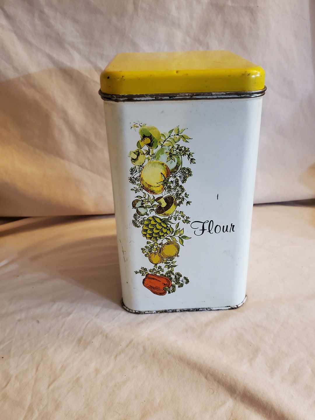 Aged Cheinco Spice of Life Flour Tin Spice of Life White and Yellow ...