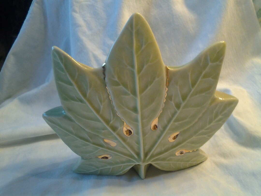 Maple Leaf Pottery Lime Green and Gold Leaf 925 Wall Pocket or Planter, Made in USA - Etsy