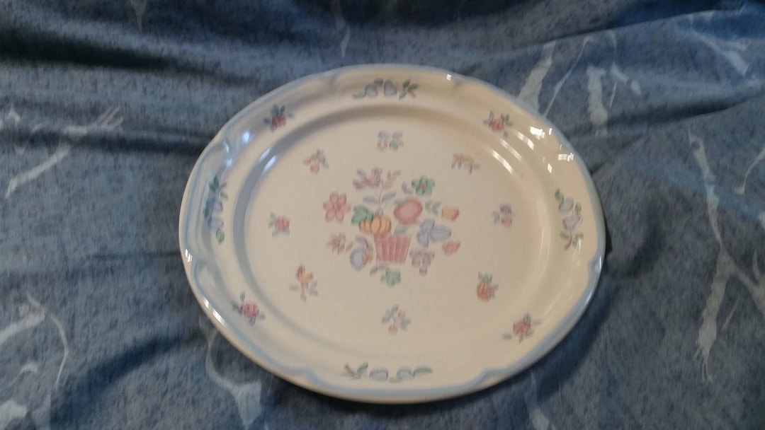 International China Company Welcome Home Pattern 7.75 Salad/dessert ...