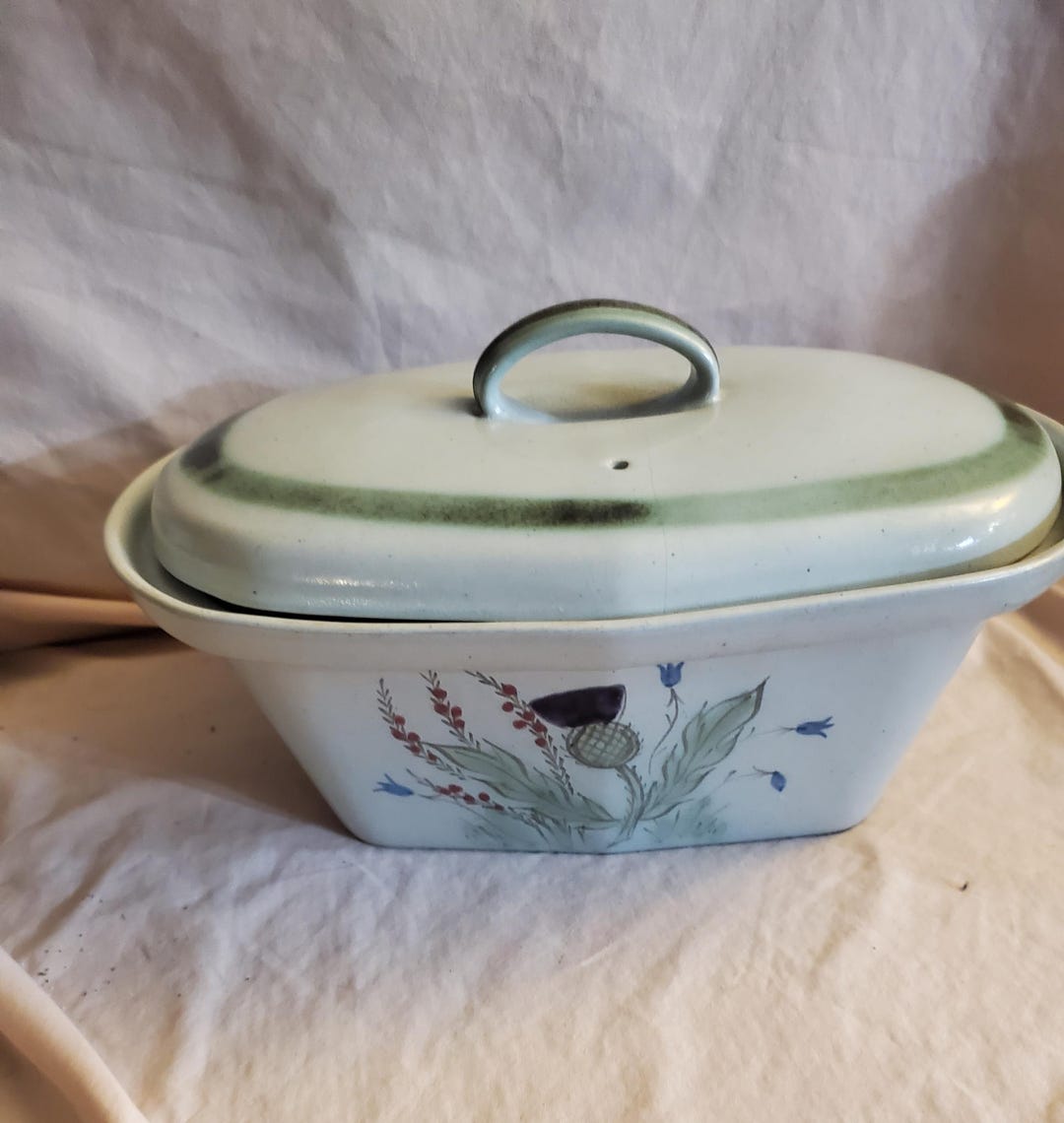 Buchan Thistleware 3 Quart Oval Covered Casserole Dish With Free ...