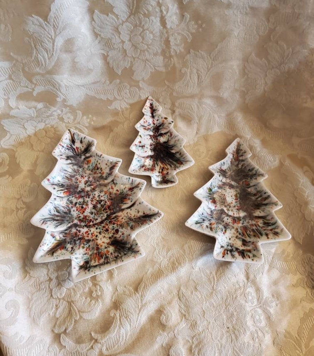 Set of 3, Nesting Christmas Tree Dishes, Confetti Style Pattern ...
