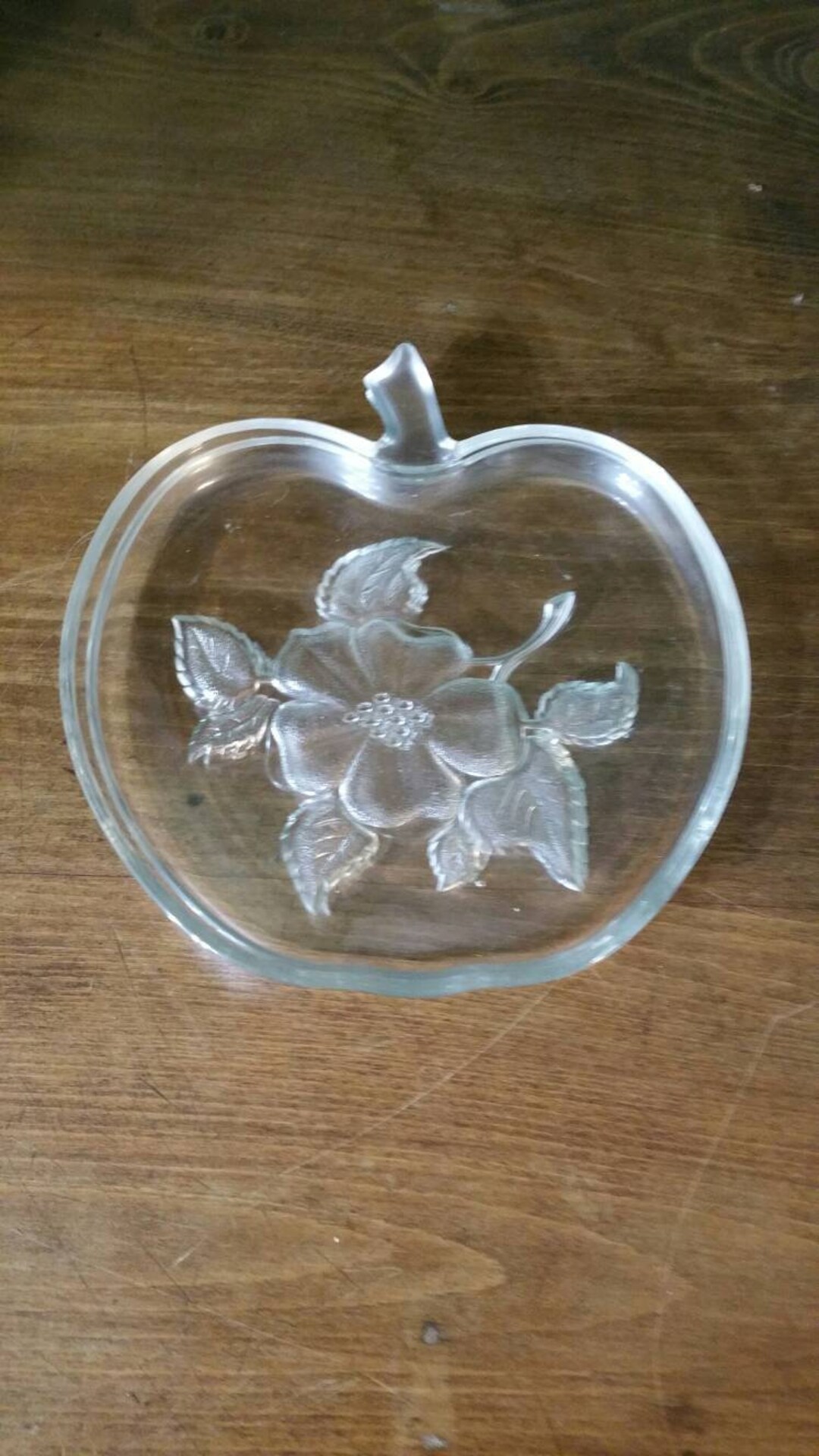Set of 2, Clear Apple Shaped Glass Plates With Apple Blossom Design ...