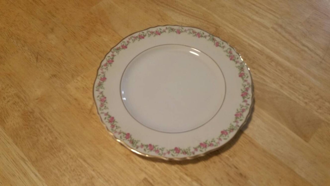 Syracuse China, Cynthia Pattern, Federal Shape, 8 Inch Salad or Dessert ...