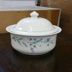 Pfaltzgraff April Stoneware, Purple and Pink Floral Swag, Large ...