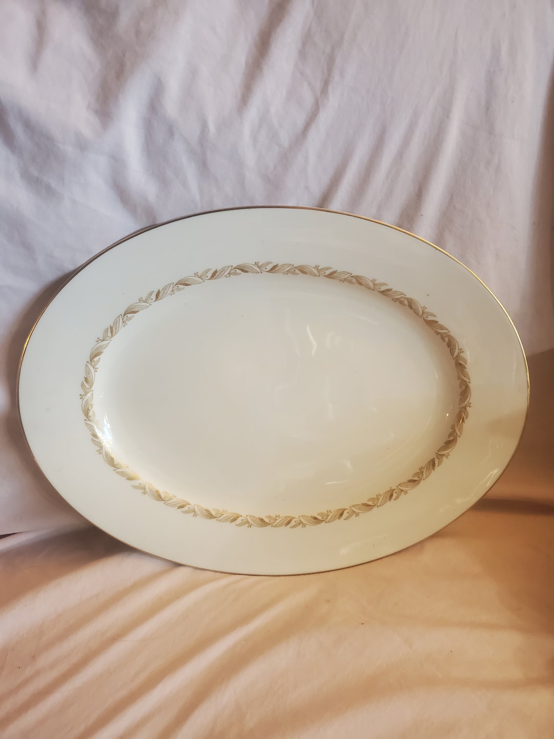 Castleton China Carlton 15 Inch Oval Serving Platter, Inner Gold Leaf ...